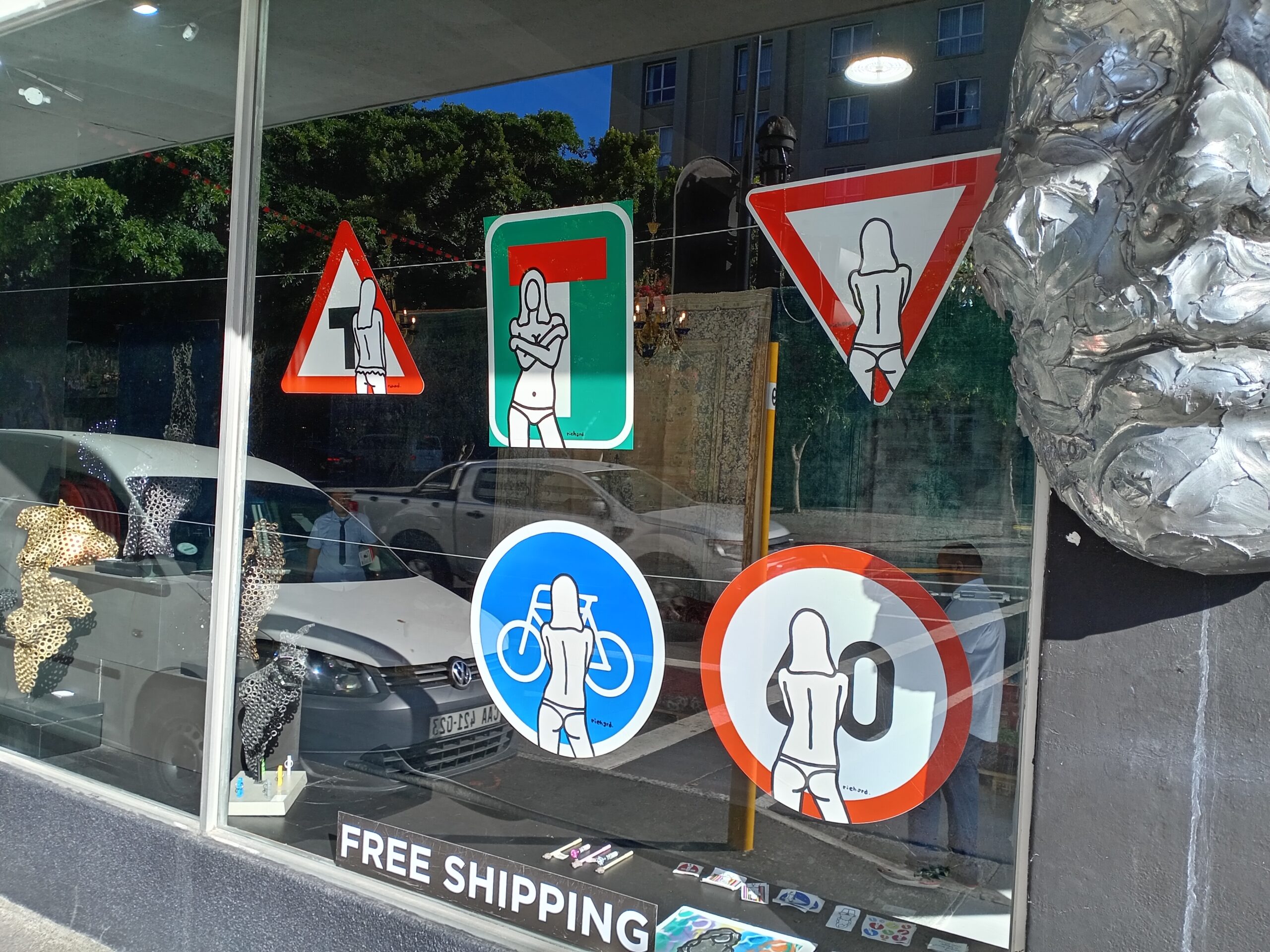 Home & Office Automation, Cinemas & Security Systems